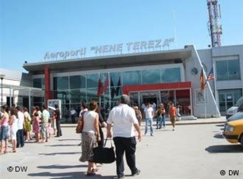 Holstein: Migrimi në Gjermani nuk është zgjidhje për Shqipërinë Holstein: Migrimi në Gjermani nuk është zgjidhje për Shqipërinë