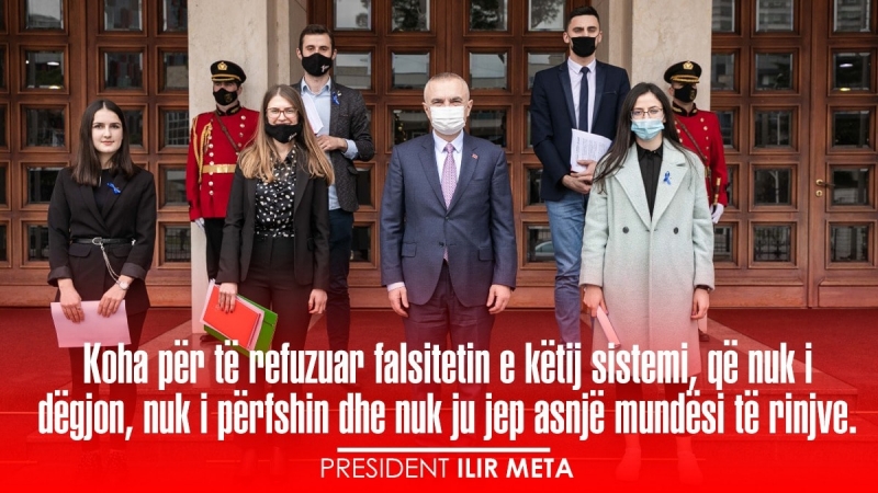 Meta mes të rinjve: Koha për të refuzuar falsitetin e këtij sistemi, që ... Meta mes të rinjve: Koha për të refuzuar falsitetin e këtij sistemi, që ...