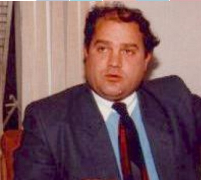 Demokrati sulmon Ramën: Qëlloi ndaj simbolit të demokracisë Demokrati sulmon Ramën: Qëlloi ndaj simbolit të demokracisë