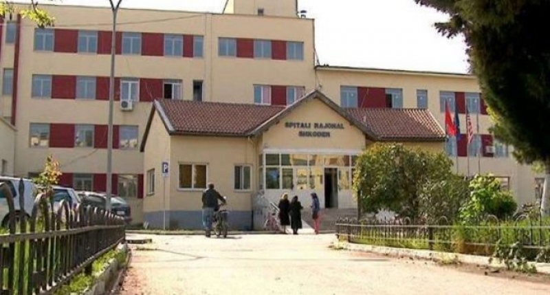 U helmuan nga ushqimi pranë shkollës, shkon në 50 numri i nxënësve të ... U helmuan nga ushqimi pranë shkollës, shkon në 50 numri i nxënësve të ...